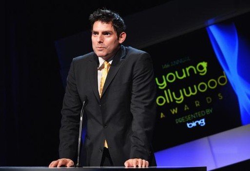 Warner Bros se hace con los derechos de la novela de Chris Weitz 'The ...